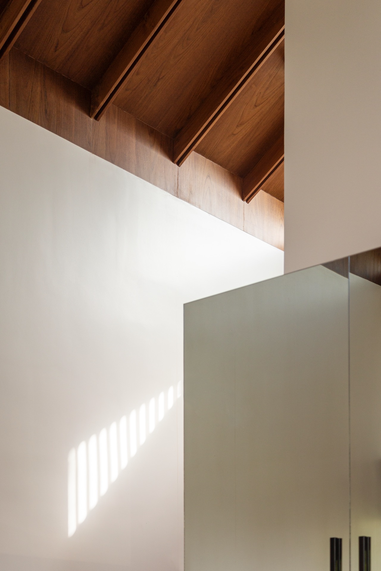 Inclined Home